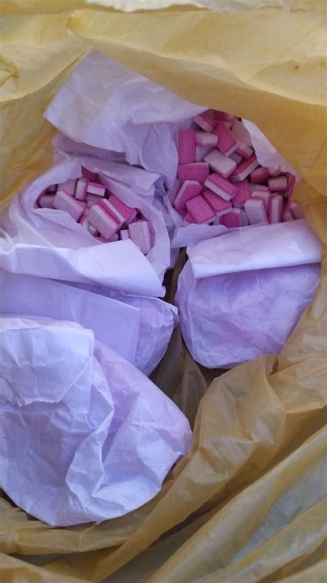 PRF flagra cerca de 600 comprimidos de ecstasy em automóvel na BR 101