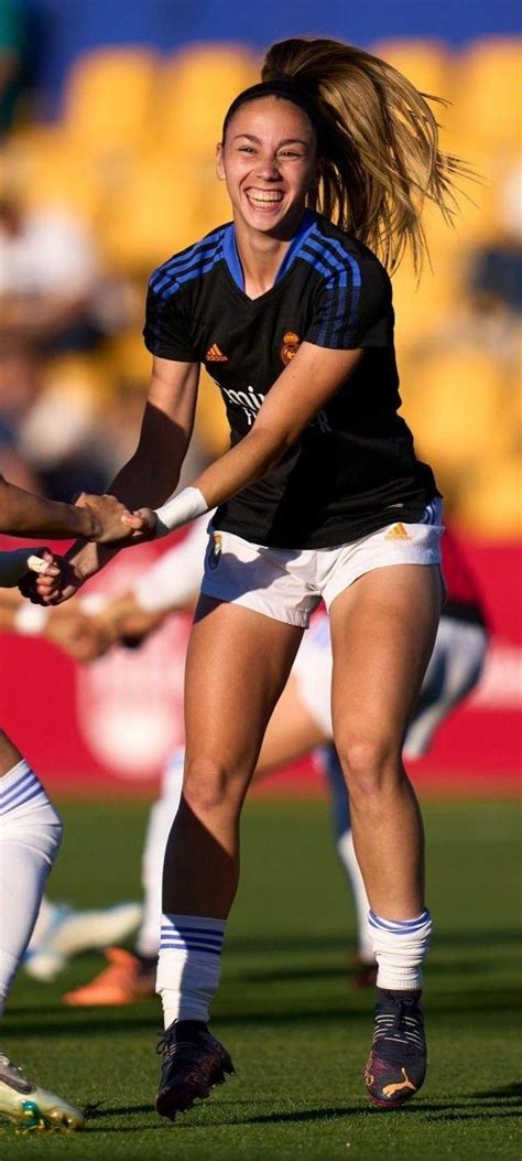 Athenea Del Castillo In 2024 Beautiful Athletes Female Soccer