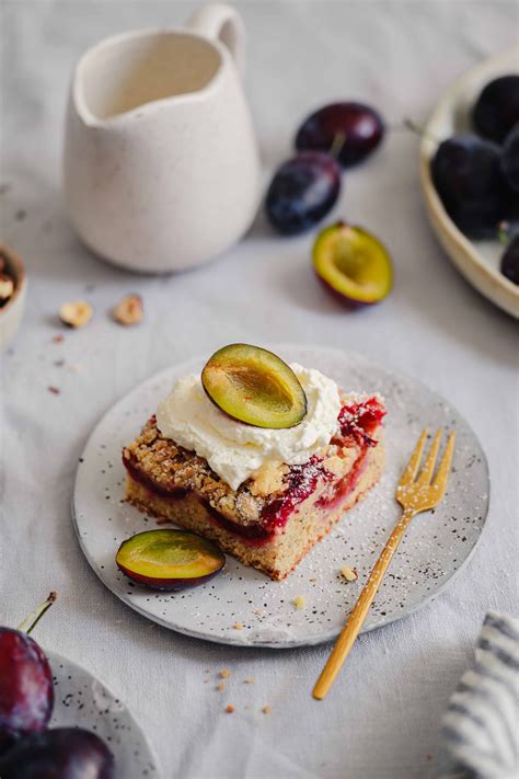 Omas Zwetschgenkuchen Mit Streusel Ein Klassiker Vom Blech