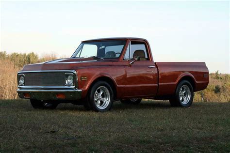 1970 CHEVROLET C 10 CUSTOM FLEETSIDE SHORTBED PICKUP