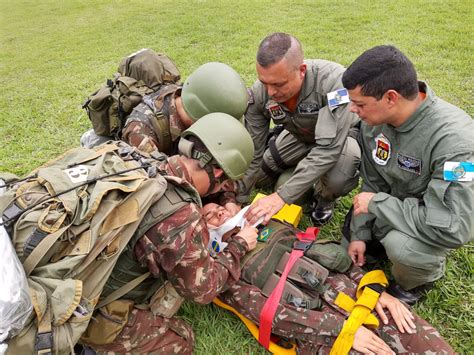 Grupamento Aeromóvel da PM e militares do EB e da FAB realizam