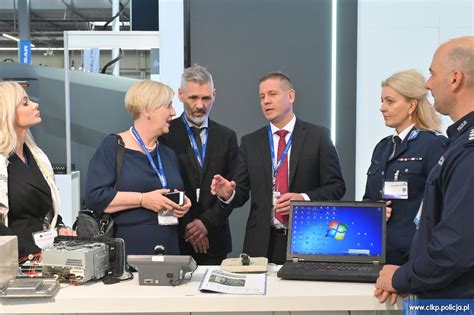 Centralne Laboratorium Kryminalistyczne Policji na Międzynarodowych