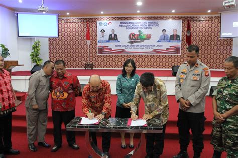 Pj Bupati Landak Buka Kegiatan Peningkatan Kompetensi Numerasi