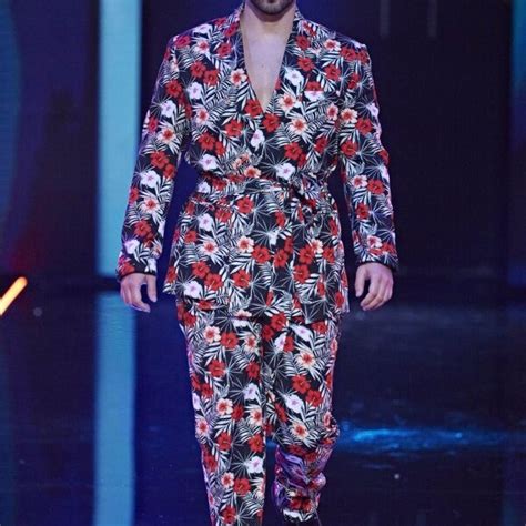 Miguel Frigenti en el desfile Jóvenes diseñadores en la Sálvame
