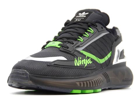 adidas KAWASAKI ZX 5K BOOST NINJA SEMI SOLAR GREEN GW3359 ブラック