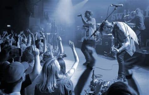 15 Best Bands Of All Time Singersroom