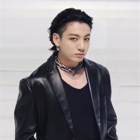 Bts Jungkook First K Pop Soloist With 3 Simultaneous Spotify Global Top 10 Hits
