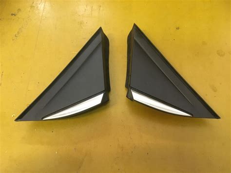 TRÓJKĄT BŁOTNIKA LEWY RENAULT MEGANE IV 638758950R 8056738517