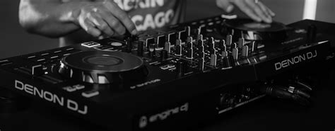 Denon DJ SC LIVE 4 Standalone DJ System