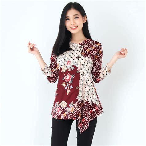 Gambar Model Baju Batik Atasan Wanita Kantor Keren Baticouple