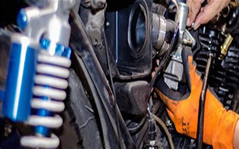 Funciones Y Requisitos De Un Auxiliar Mecánico De Motos Full Time Motos