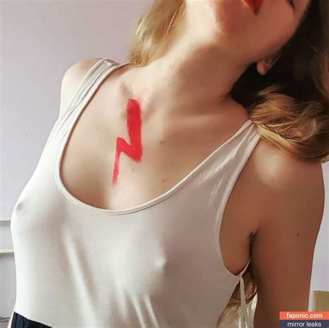 Maja Staśko aka majakstasko Nude Leaks Faponic
