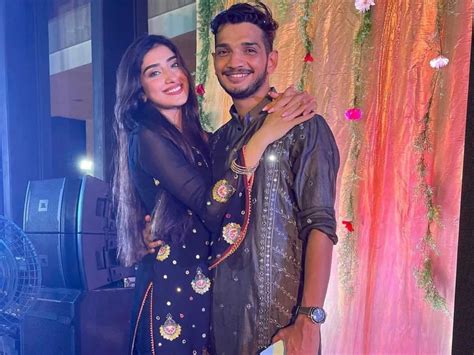 A Trip Down To Munawar Faruqui S Past Relationships Before Marrying For