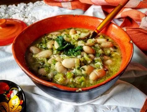 Ajuaa Punto RECETA VEGANA ESTOFADO DE ALUBIAS BLANCAS PRIMAVERA