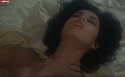 Dayle Haddon Nue Dans Spermula