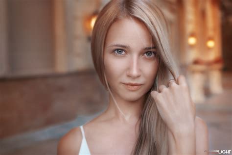 Blonde Blue Eyes Depth Of Field Face Girl Model Woman Wallpaper