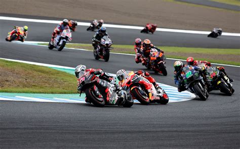 Cara Pembalap MotoGP Minum Air Saat Sedang Balapan Okezone Sports