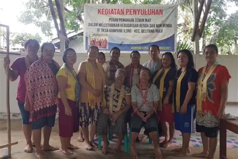 Tenun Ikat Kumpang Ilong Warisan Budaya Tak Benda Yang Sudah Ratusan