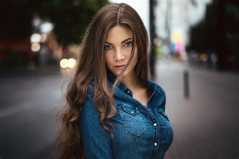 Blue Eyes Sophie Breidenstein Women Outdoors Brunette Martin K Hn
