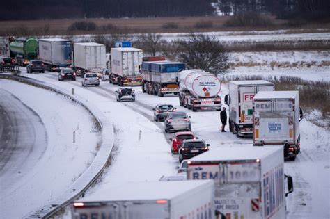 Haute Savoie une cinquantaine d enfants bloqués par la neige sur le
