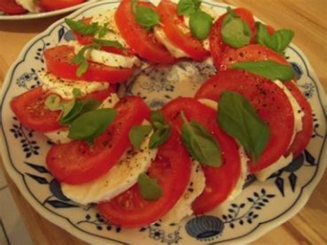 Tomaten Und Mozzarella Mit Balsamico Creme Rezept Kochbar De