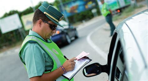 Cómo recurrir a una multa de tráfico así se presentan alegaciones a