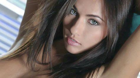 Pin Auf Michaela Isizzu