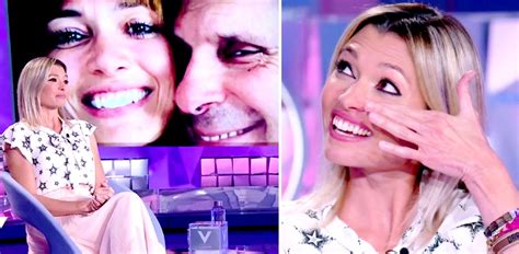 Carlotta Mantovan commossa in tv è andata a vivere all estero con la