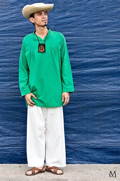 Trajes Típicos de El Salvador Guanacos