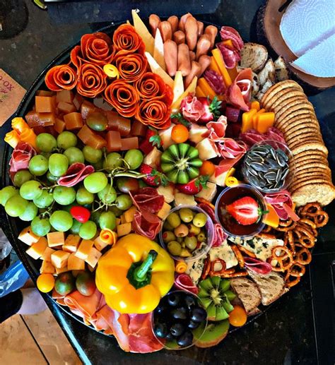 Tabla de quesos y carnes frías Food Party food Cheese board