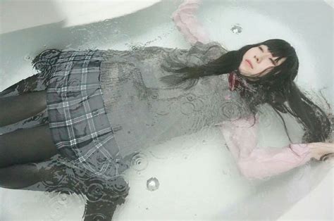 Pin By Bradley Cozens On Wet And Messy Photo Ideas Wet Clothes Wet