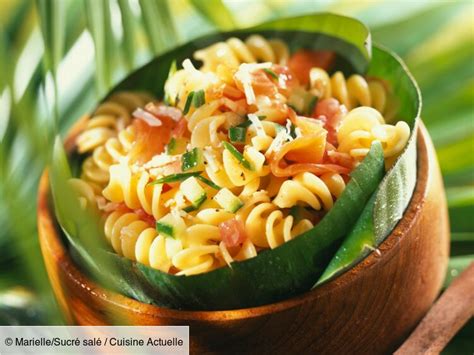 Salade De P Tes Au Saumon Fum Et Curry Facile D Couvrez Les Recettes