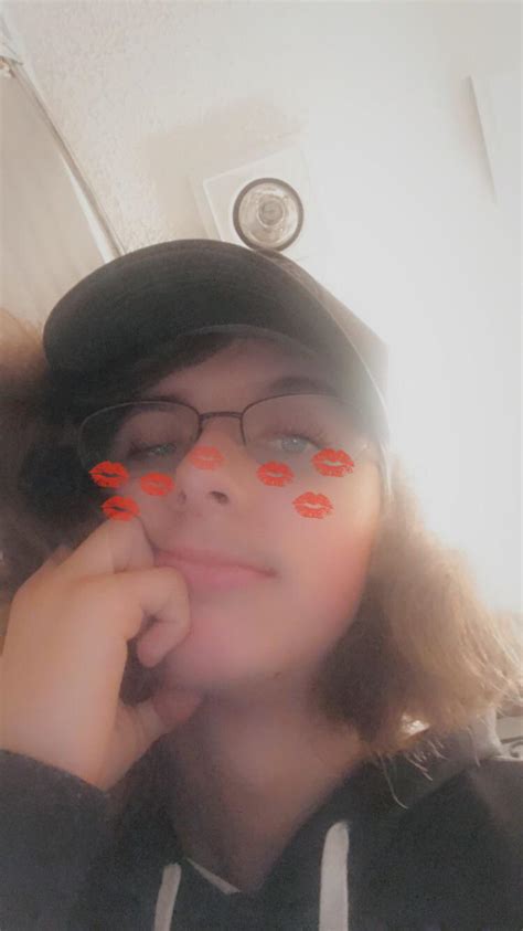 Lonely Femboy Bored At Work Feel Free To Dm Me Scrolller