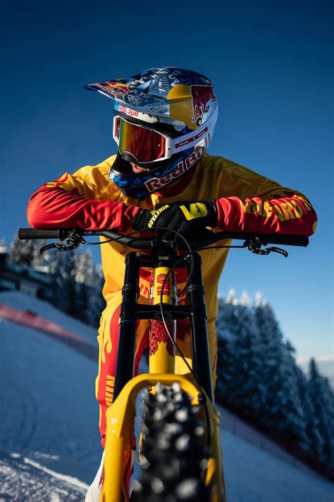 VIDEO Fabio Wibmer The Streif cosa non si può fare sulla neve