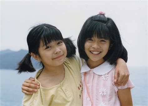 双子姉妹が織りなす異なる人生模様大阪下町を舞台にしたホームドラマNHK連続テレビ小説の人気作ふたりっ子 4月5日月よる7時
