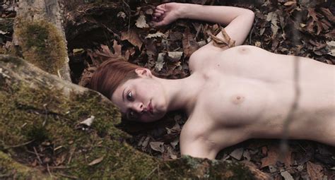 Naked Dal Nicole In Tonight She Comes