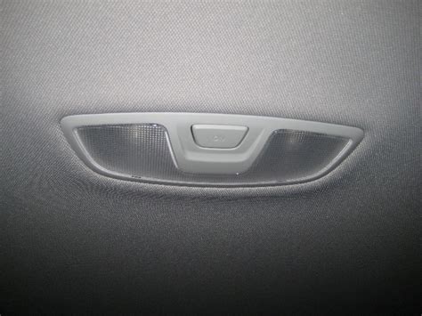 2013 2016 Hyundai Santa Fe Dome Light Bulbs Replacement Guide 001