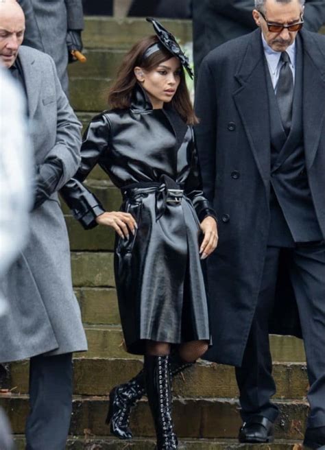 See Zoë Kravitz and Robert Pattinson in The Batman What we know so far