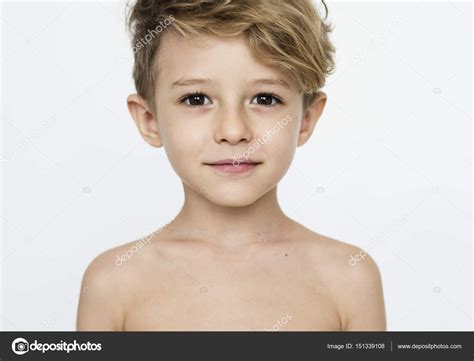 Enfant Avec Poitrine Nue En Studio Image Libre De Droit Par Rawpixel