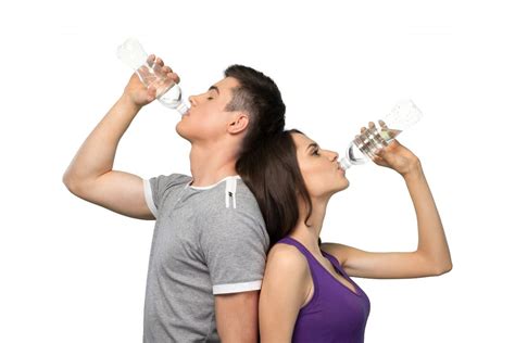 Quantos litros de água você precisa beber por dia CALCULE AQUI