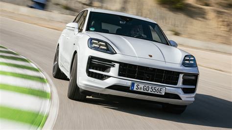 Porsche Cayenne E Hybrid Review Every Version Driven Car Magazine
