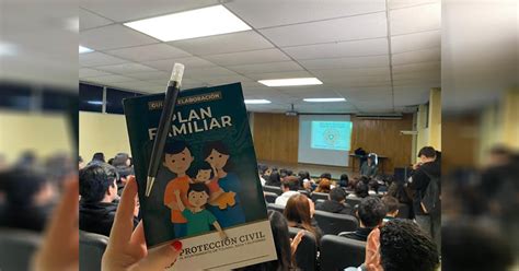 Capacitan a estudiantes de Conalep Tijuana II en protección civil y