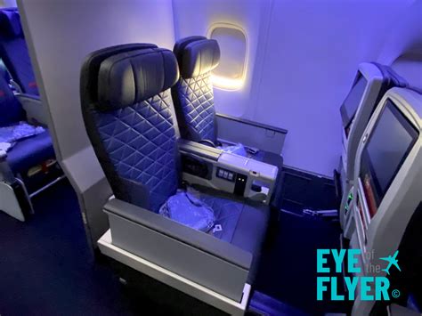 Delta Premium Select Seats But Comfort Service During LAX To JFK