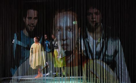 Luft nach oben Schauspiel von Fabienne Dür