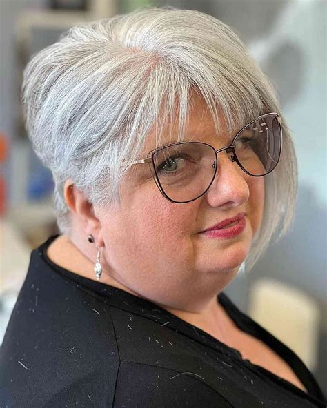 Chic And Flattering Pixie Haircuts For Round Chubby Faces