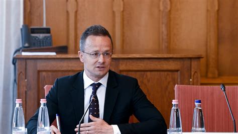 Szijjártó Péter Célunk hogy mielőbb Magyarországé legyen Európa egyik