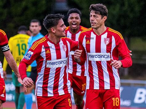 Aves SAD termina 2023 vitória em Mafra e a liderança da II Liga