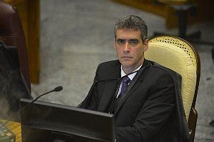Stj Anula J Ri Que Condenou R U Base Em Testemunho Indireto
