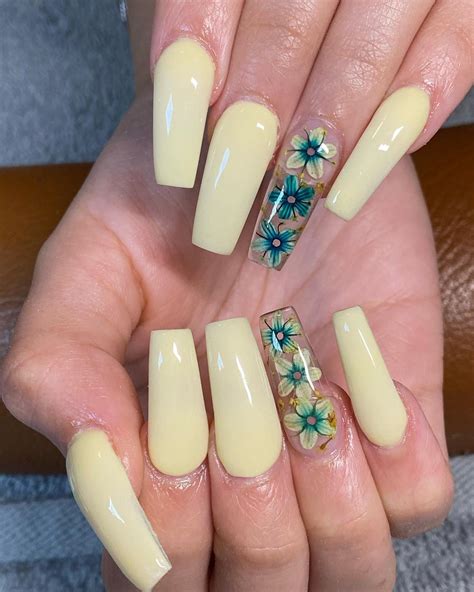Top Pictures Pictures Of Yellow Nails Excellent