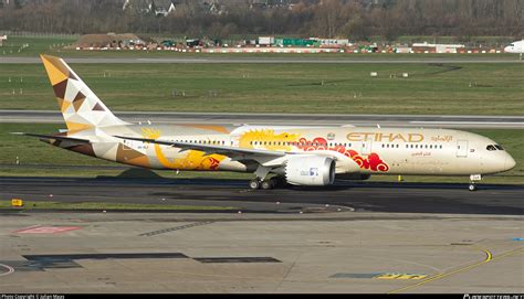 A6 BLF Etihad Airways Boeing 787 9 Dreamliner Photo By Julian Maas ID